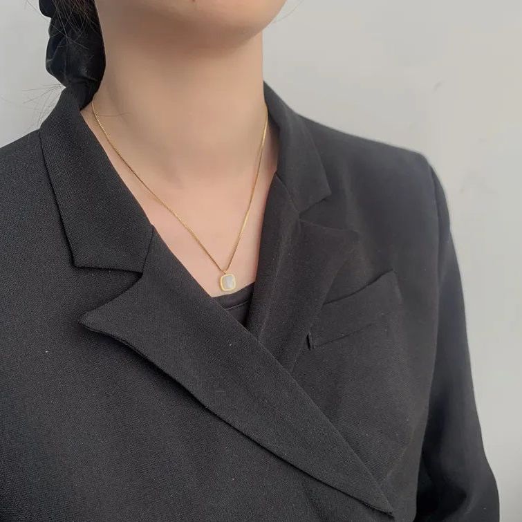 Pure Elegance – FLORA BD